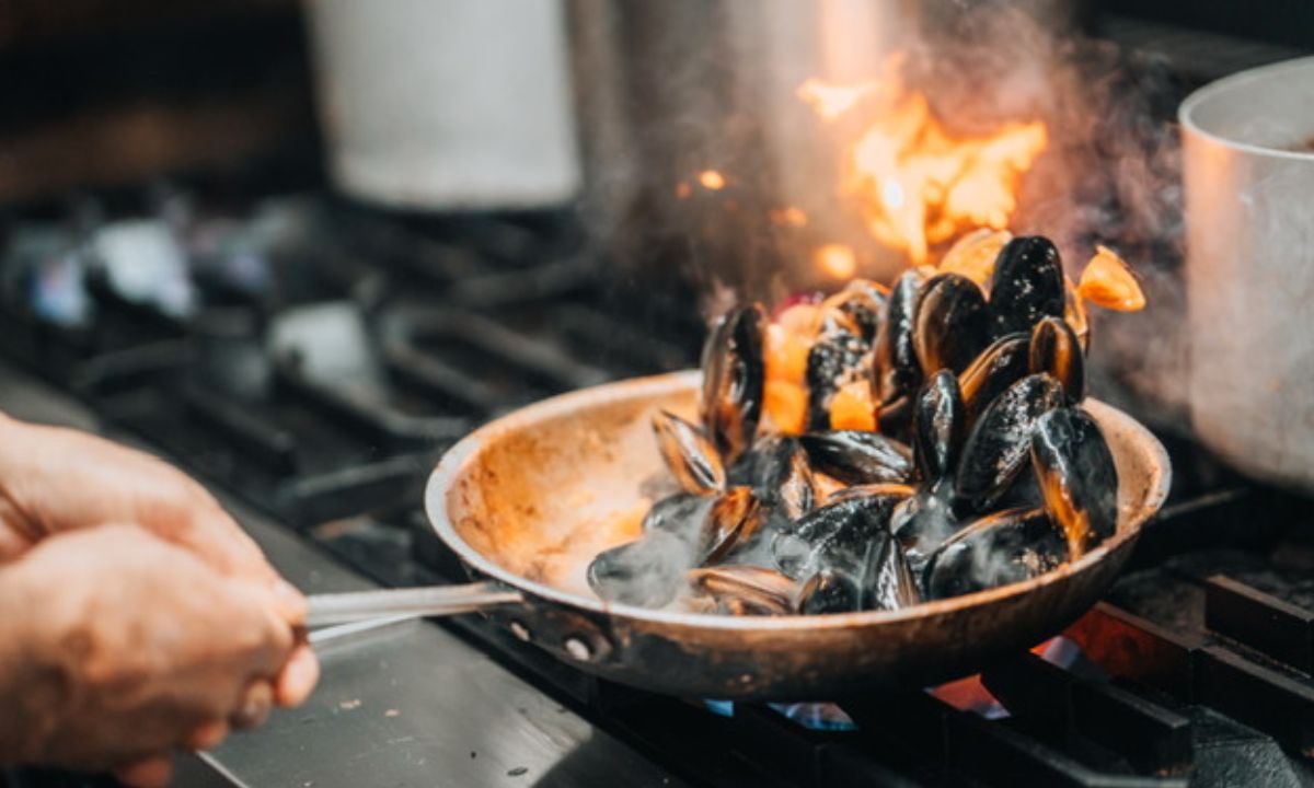 The Secret’s Out About The Parade’s Newest Seafood Restaurant | Look East